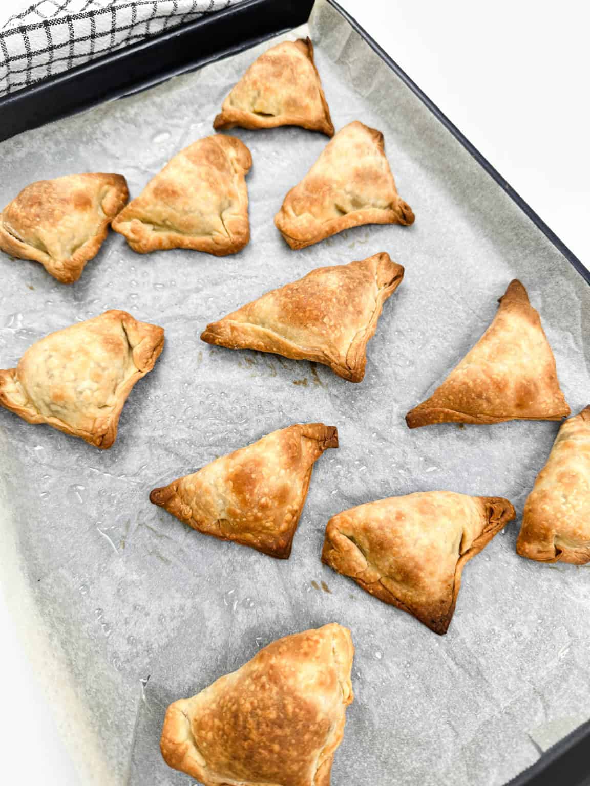 Traditional Indian Samosas (Savory & Crispy!) | The Picky Eater