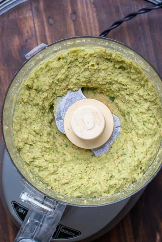 Easy Greek Hummus Recipe (Ready In 5 Minutes!) | The Picky Eater