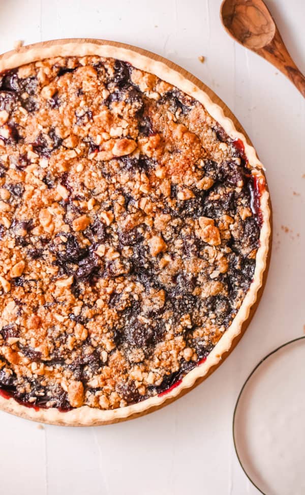 Cherry Crumb Pie (Easy, Kid-Friendly) | The Picky Eater