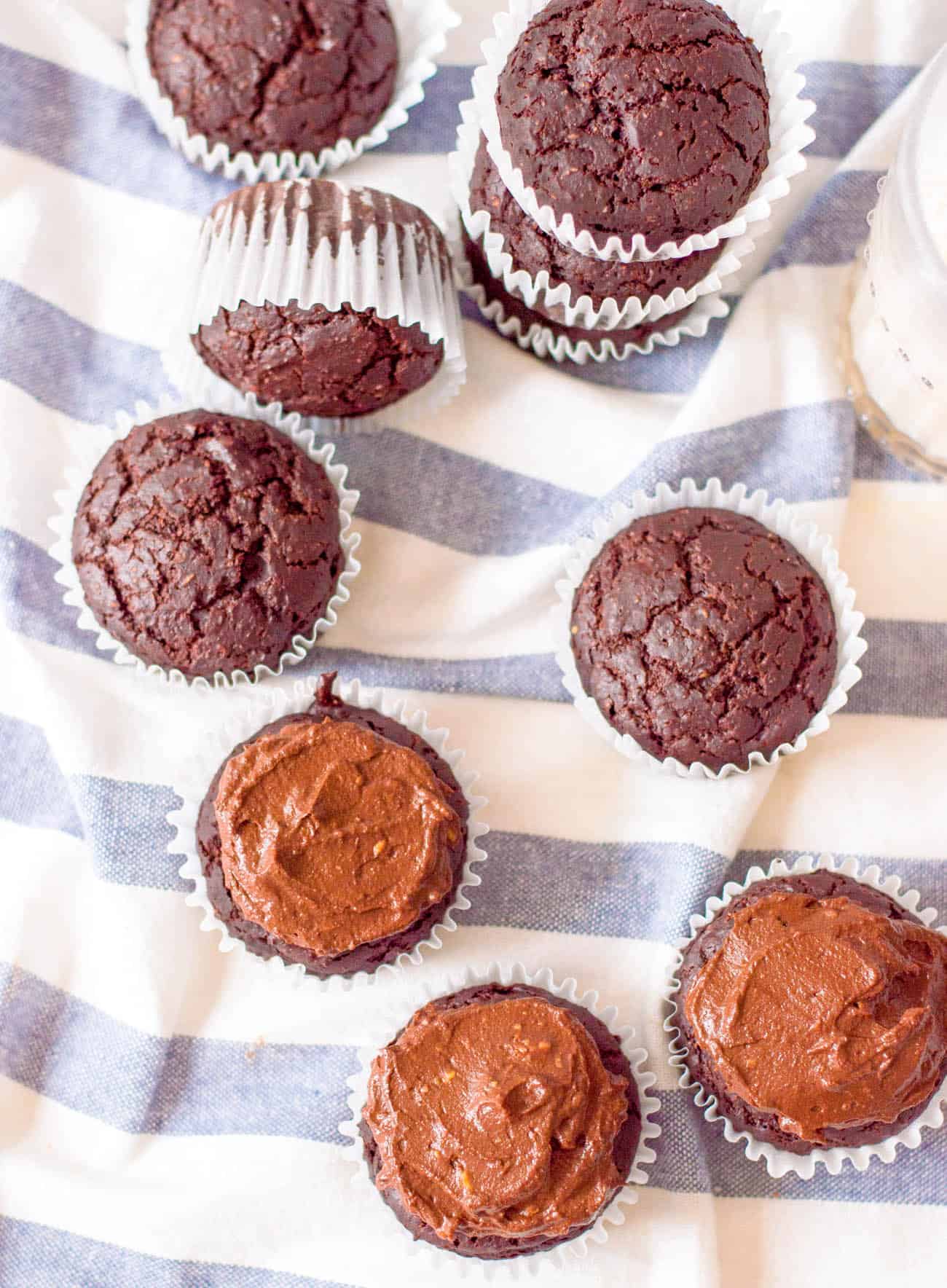 Low Sugar Healthy Chocolate Cupcakes Decadent Moist low-sugar-healthy-chocolate-cupcakes-decadent-moist