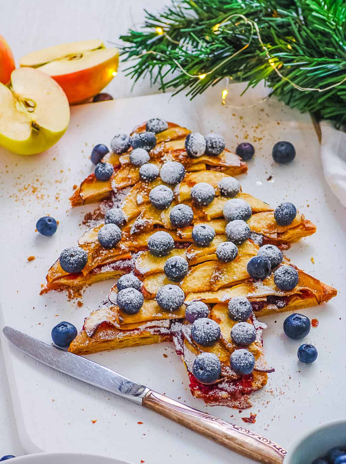 Puff Pastry Christmas Tree (Delicious Recipe!) | The Picky Eater