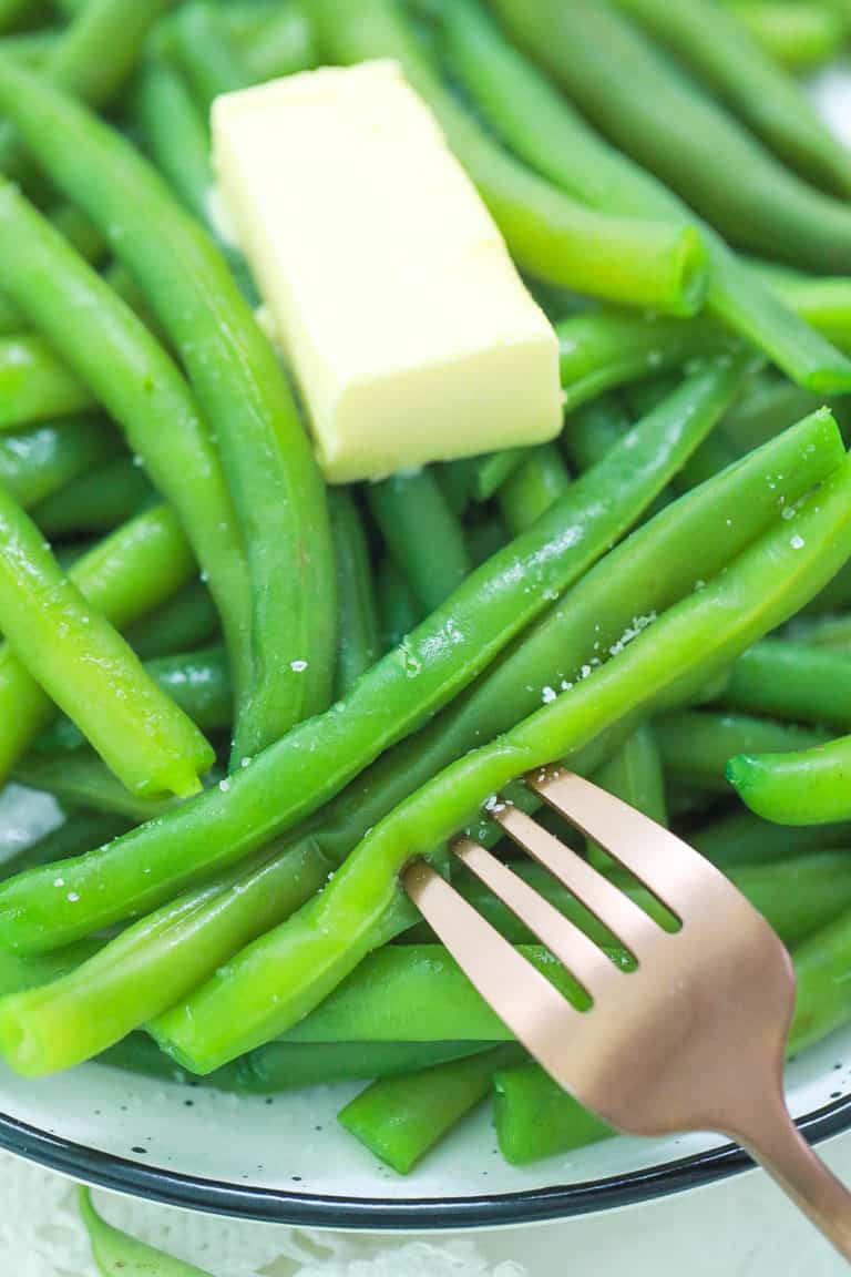 How To Boil Green Beans (Super Simple Recipe!) | The Picky Eater
