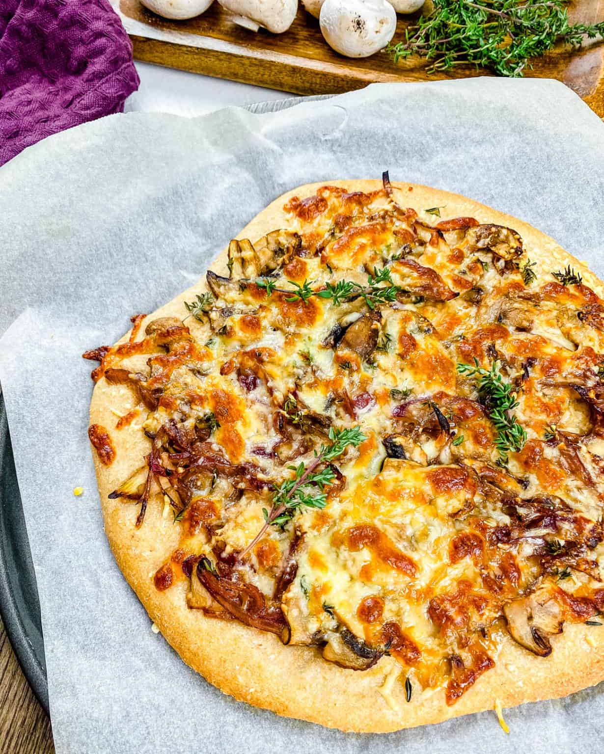 Rustic Pizza Recipe With Garlic And Mushrooms | The Picky Eater