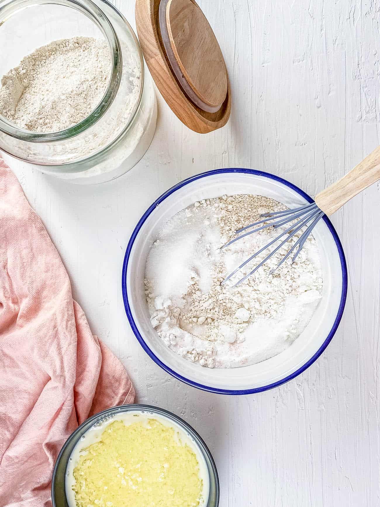 Vegan Oat Flour Cake (Fluffy, Moist, and Gluten-Free!) | The Picky Eater