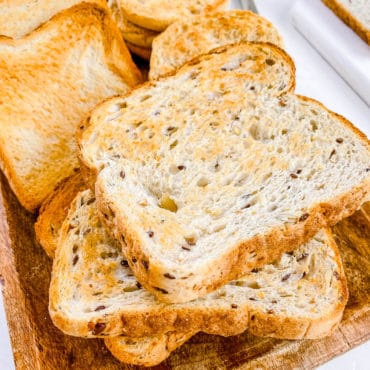 How To Toast Bread In The Oven | The Picky Eater