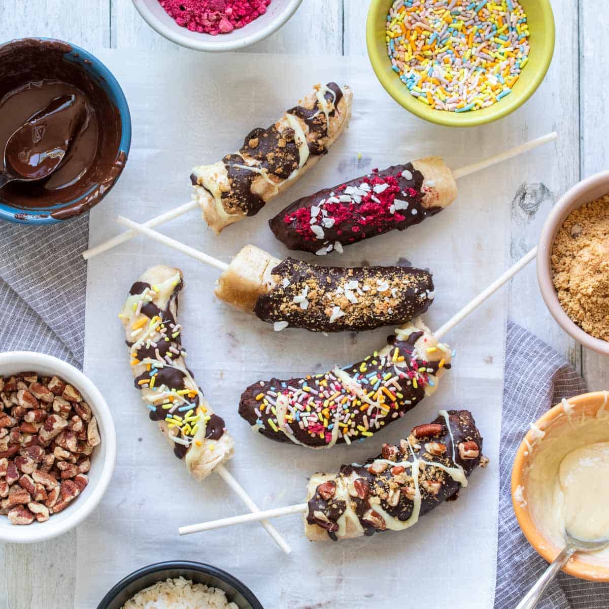 Frozen Chocolate Covered Bananas - The Picky Eater