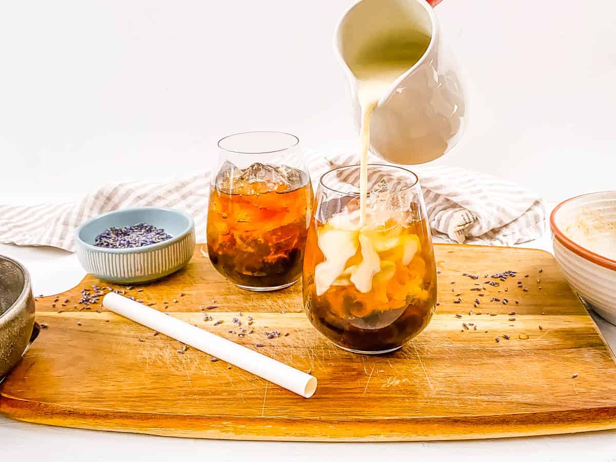 Lavender Milk Tea | The Picky Eater