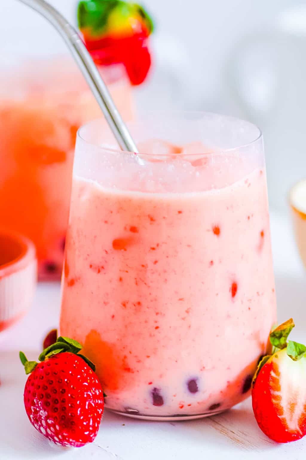 Strawberry Milk Tea | The Picky Eater