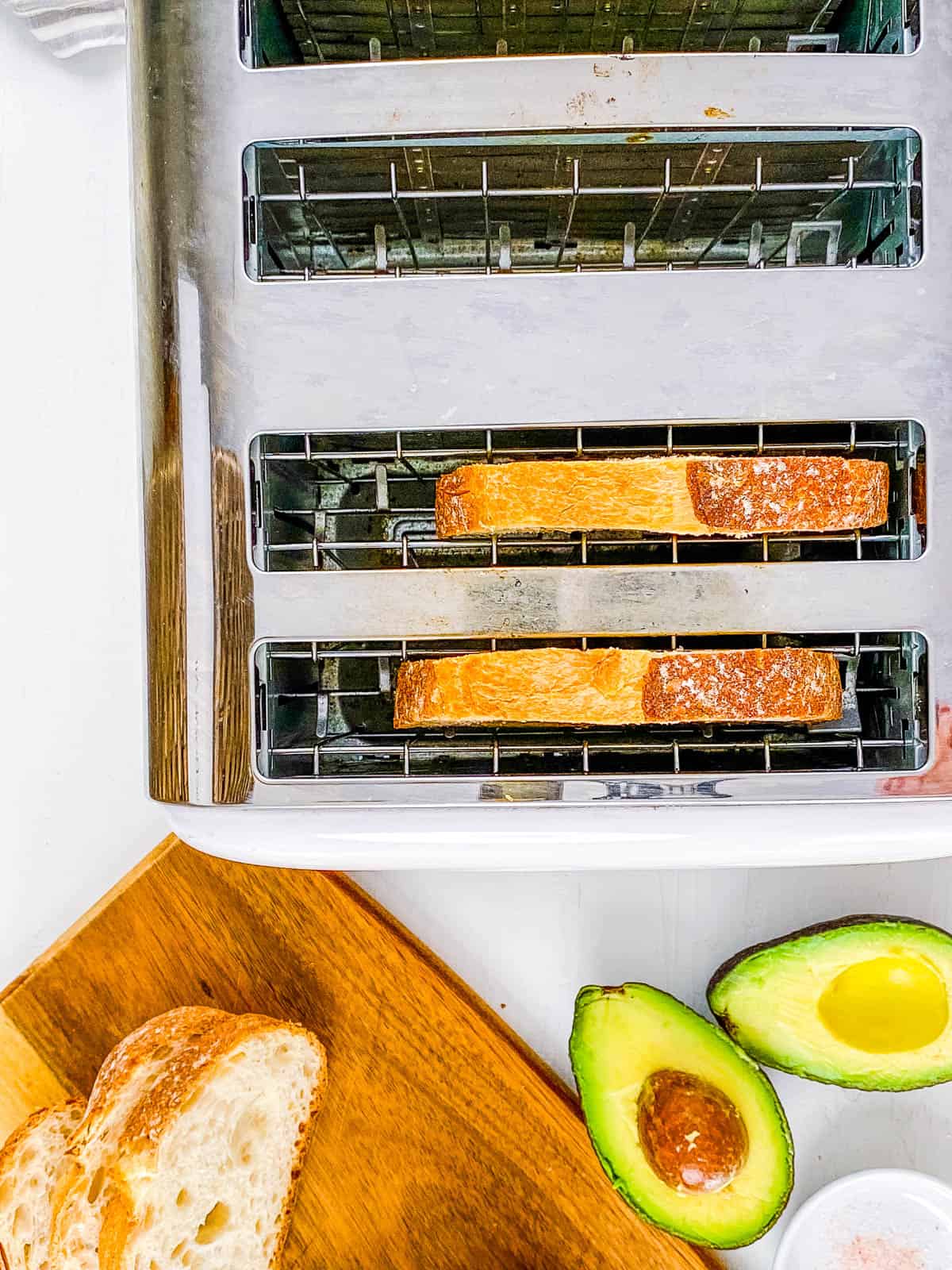 Avocado Toast With Honey | The Picky Eater