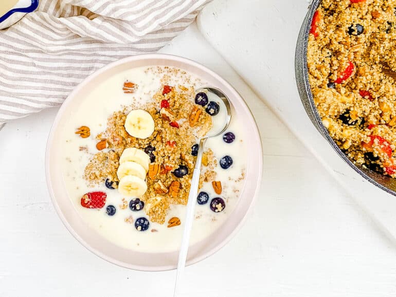 Quinoa Oatmeal (Healthy Breakfast!) | The Picky Eater