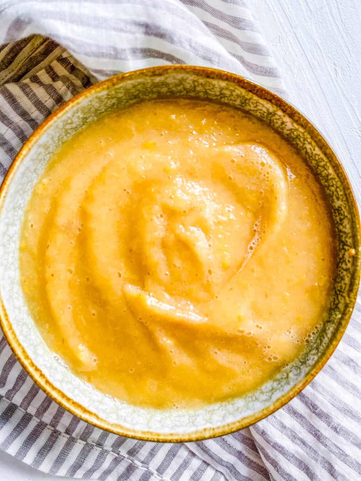 Homemade Pear Puree Baby Food (+Flavor Combos & Tips!) | The Picky Eater