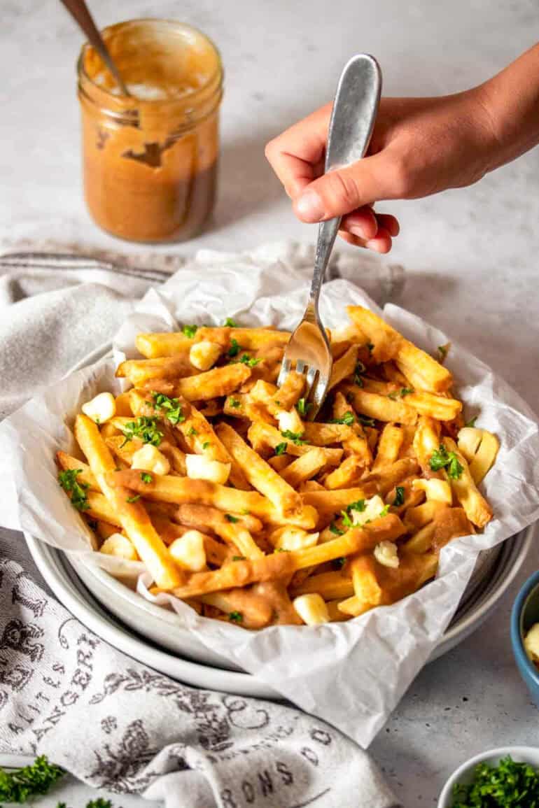 Vegan Poutine Recipe | The Picky Eater