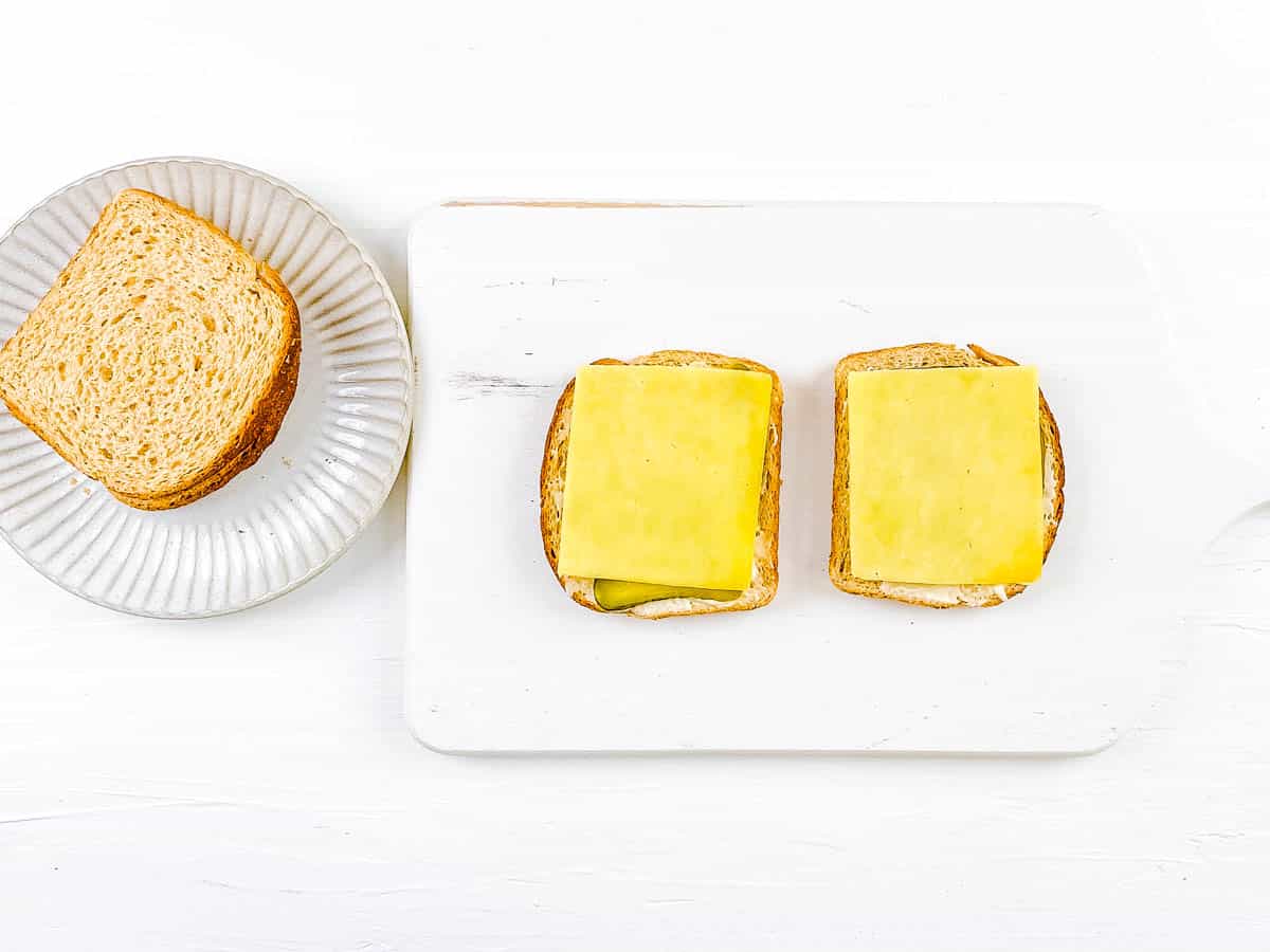 Ultimate Grilled Cheese With Pickles (Tangy & Delicious!) | The Picky Eater