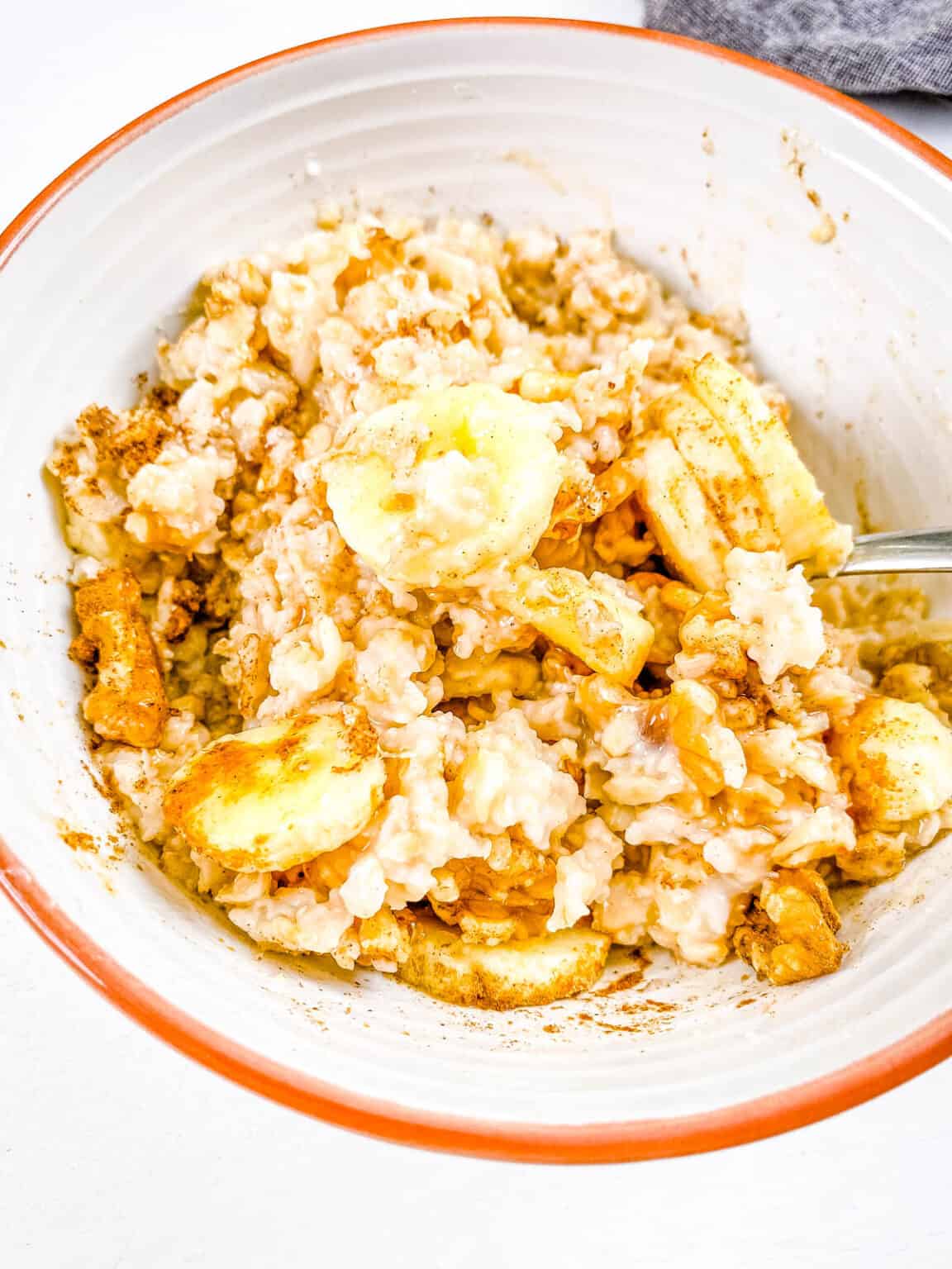 Bananas And Cream Oatmeal | The Picky Eater