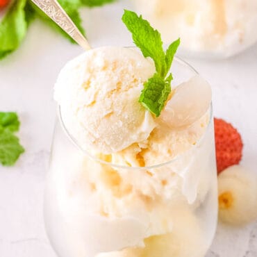 Lychee Ice Cream | The Picky Eater