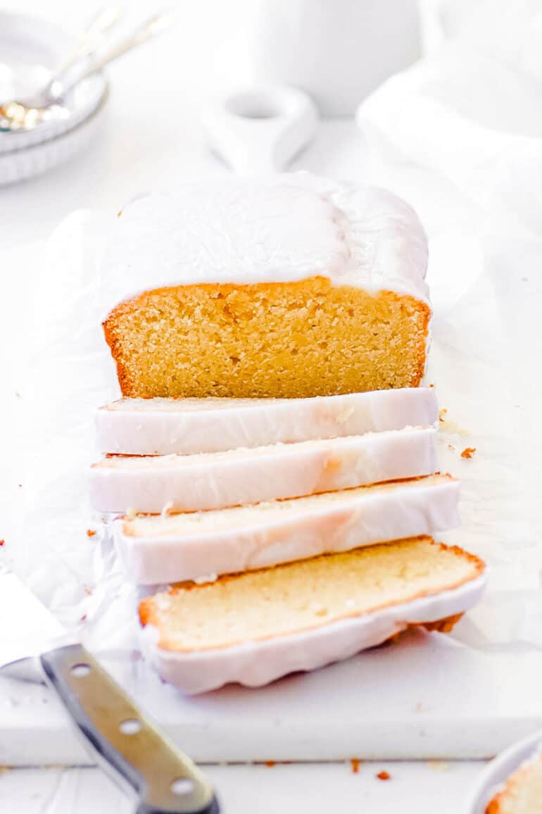 Vegan Pound Cake | The Picky Eater