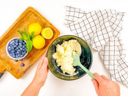 Cream Cheese Toast (17 Ways!) | The Picky Eater