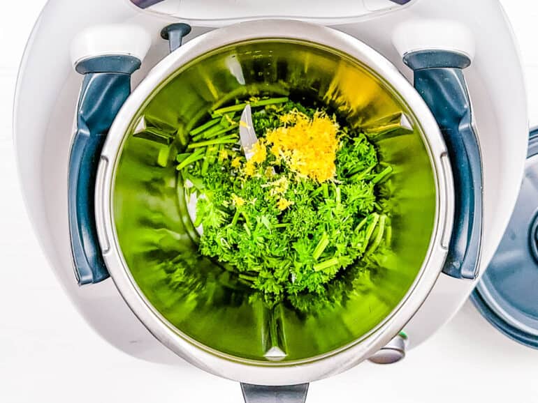 Avocado Green Goddess Dressing | The Picky Eater