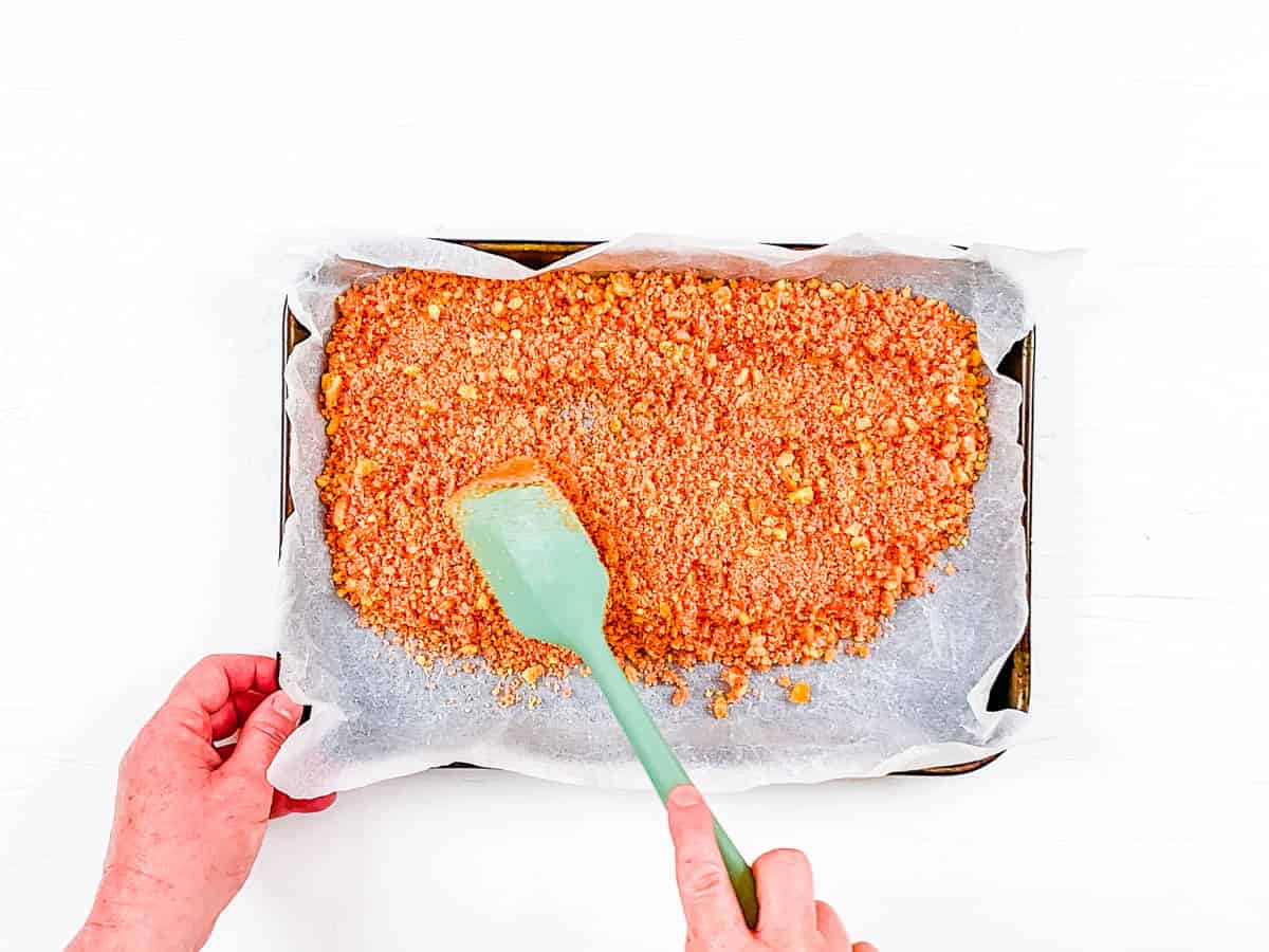 Strawberry Crunch Topping | The Picky Eater