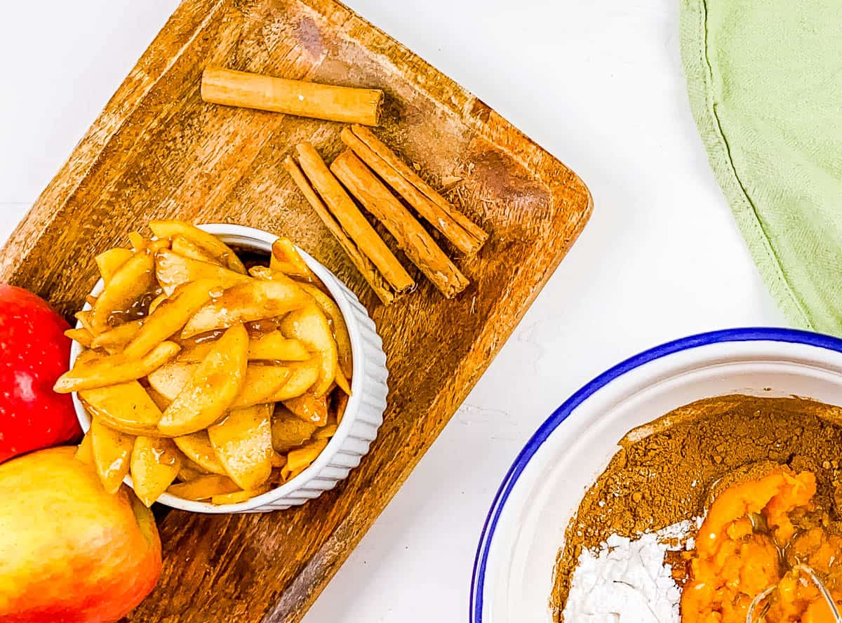 Pumpkin Apple Pie | The Picky Eater